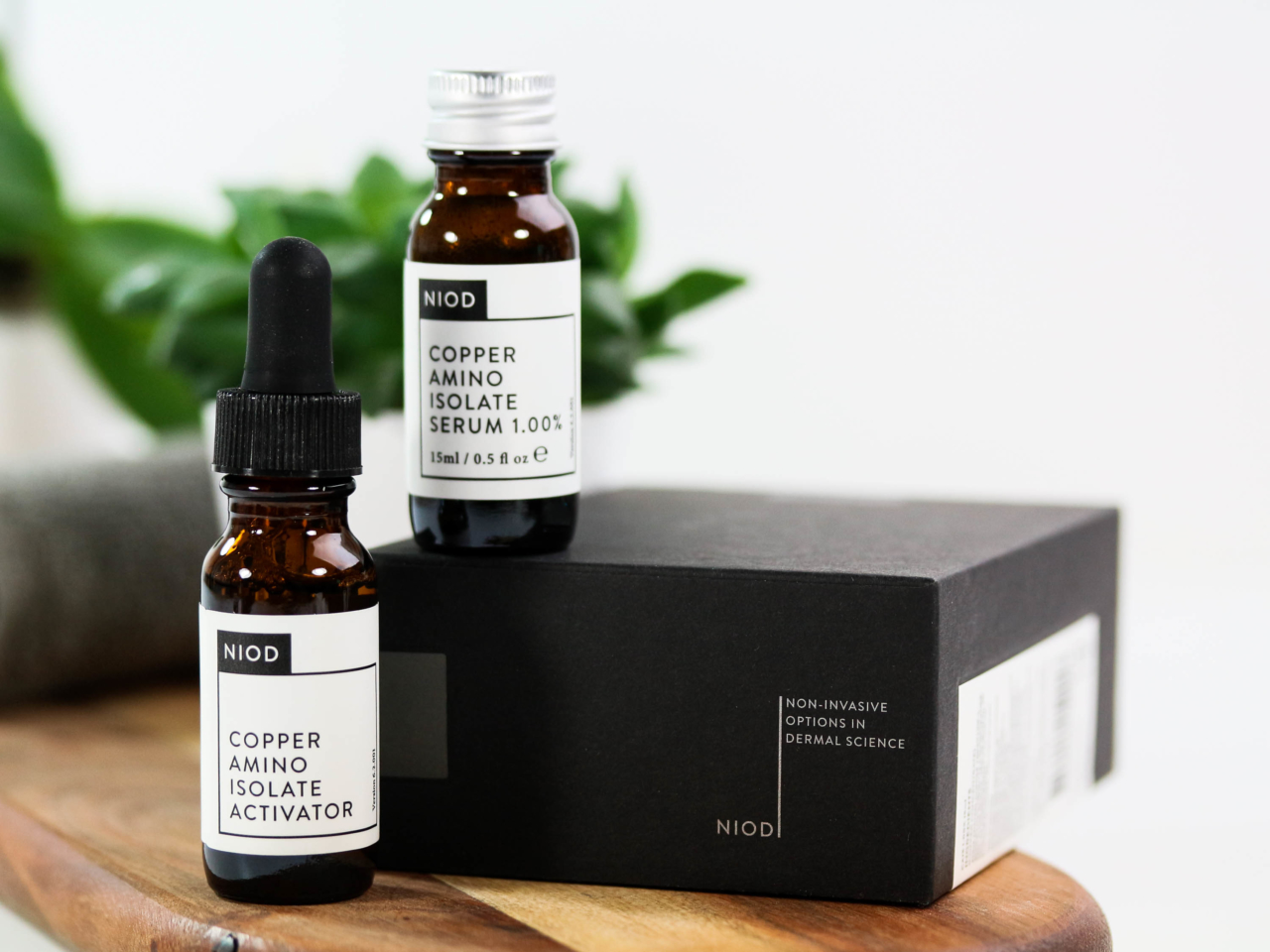 [Pflege] NIOD Copper Amino Isolate Serum 1.00% - InnenAussen
